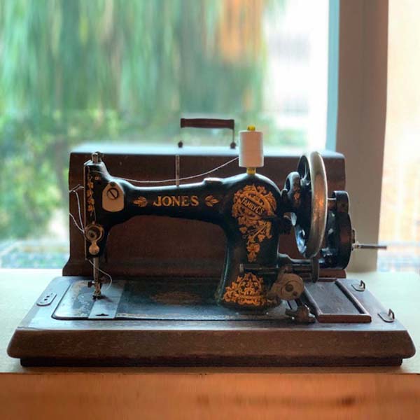 Craft Supplies & Tools Jones Popular Vintage Hand Crank Sewing Machine ...